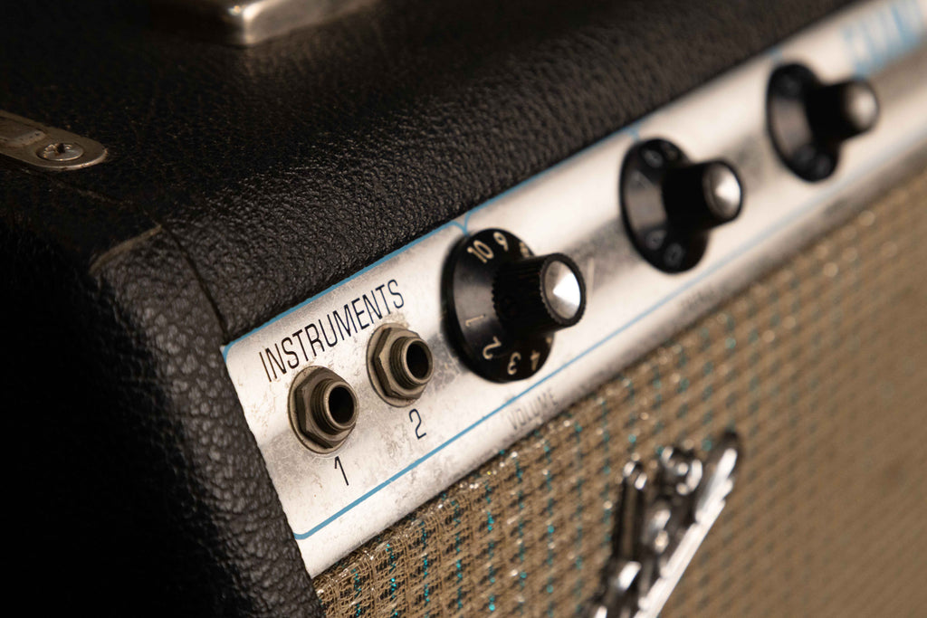 Fender Champ 2-Channel 6-Watt 1x8" Guitar Combo 1968 - 1969 - Silverfa ...